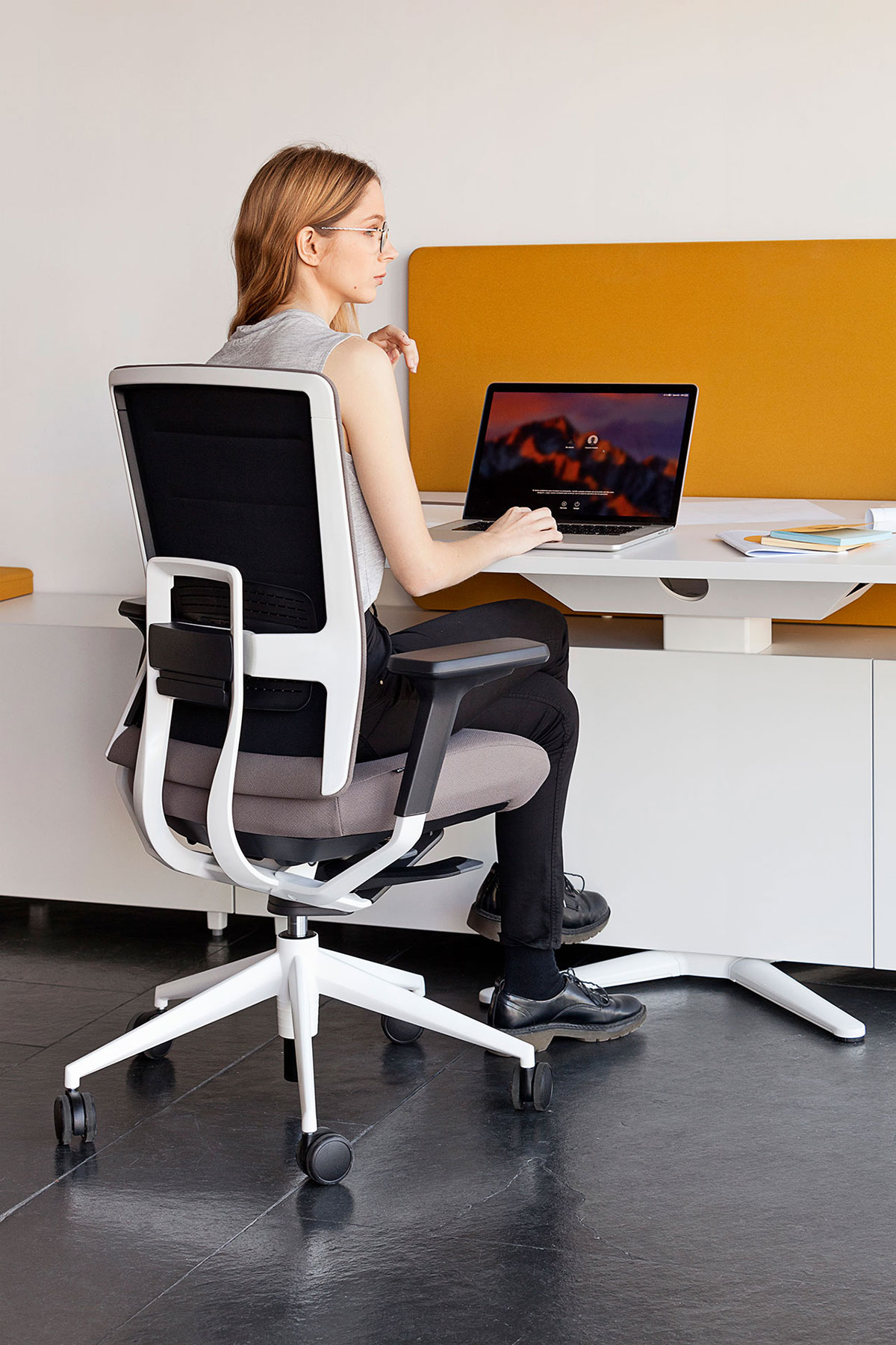 POWER - Desk System - Product | WURKON